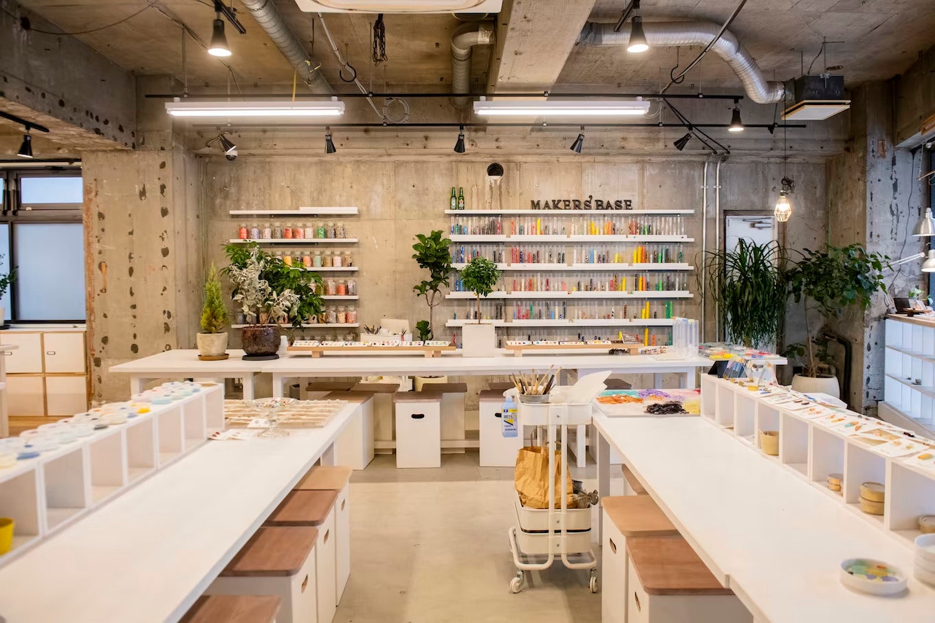 オーダーメイドグッズのオンライン販売で、売り上げをV字回復させた 会員制シェア工房「Makers’ Base Tokyo」 withコロナで求められるビジネスのオムニチャネル化｜Squareの ...