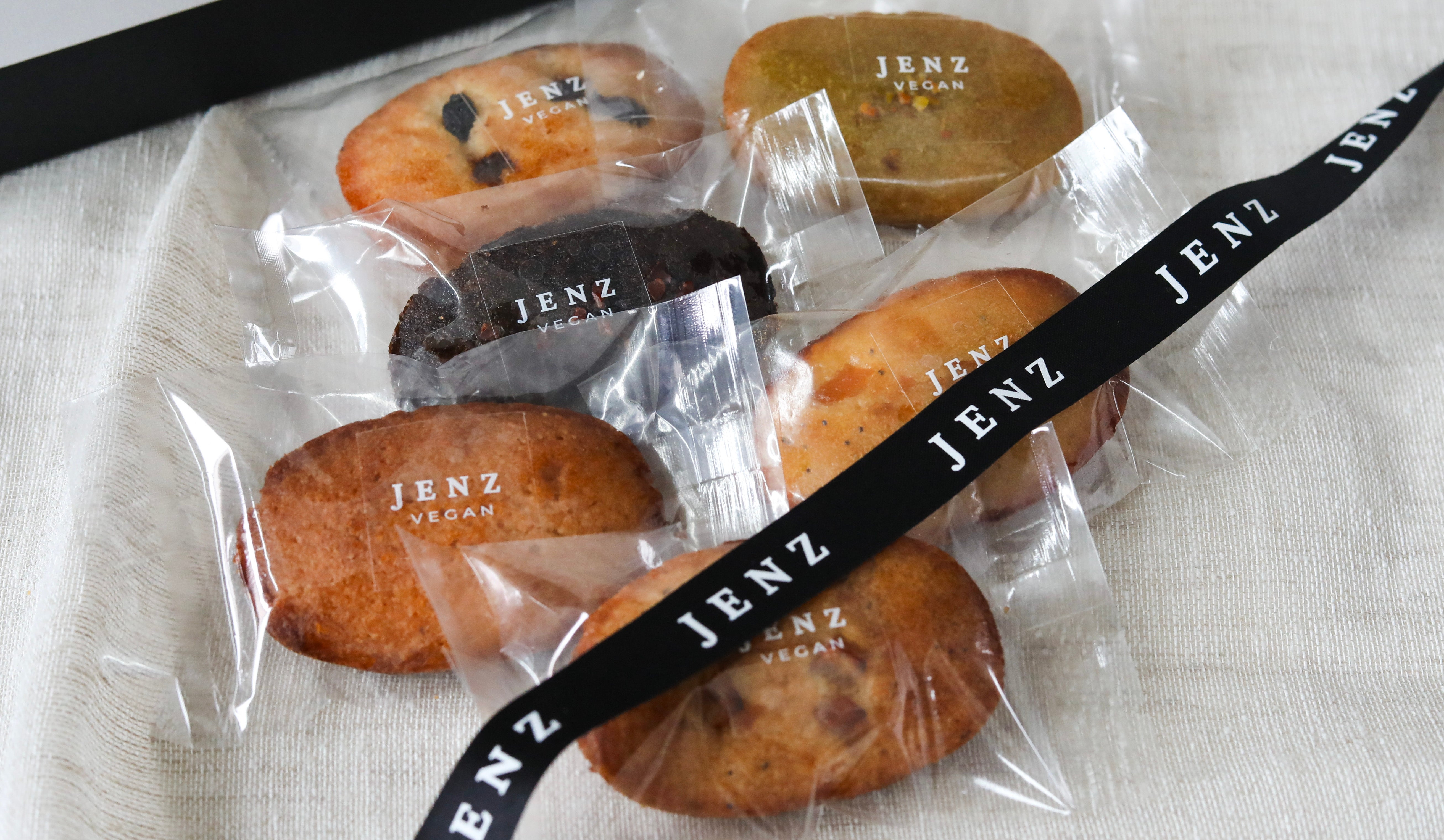 前代未聞、「卵とバター不使用」のフィナンシェの誕生秘話。ー目指すはギフトスイーツの最高峰｜JENZ VEGANのストーリー｜PR TIMES STORY